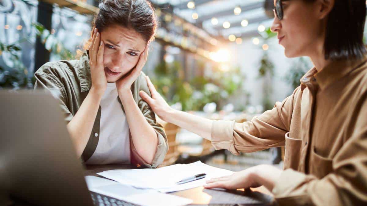 Falta Injustificada: saiba as consequências para o trabalhador ...